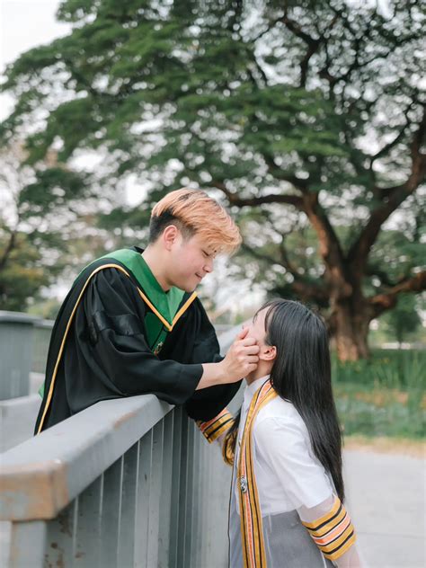 🎓 Congratulations 📸เเจกไอเดียถ่ายรูปรับปริญญาคู่กับเเฟน แกลเลอรีที่