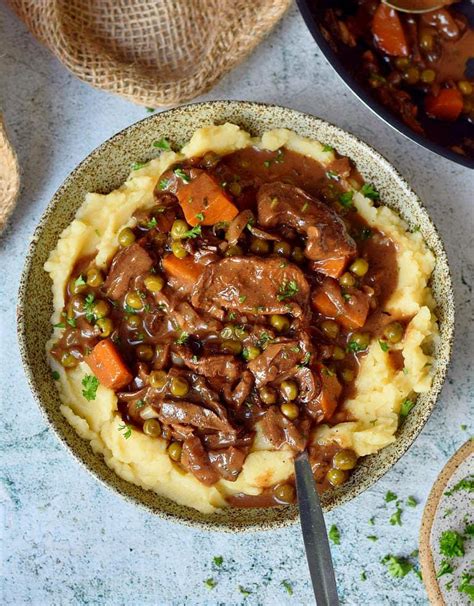 Vegan Mushroom Bourguignon Easy Recipe Elavegan