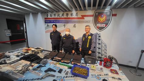 警政報馬仔 南警查獲魚塭工寮暗藏改造槍彈工廠 局長方仰寧獎勵慰勉有功員警 內政部警政署警察廣播電臺全球資訊網