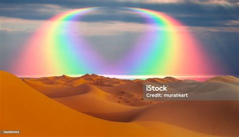 놀라운 흐린 하늘과 무지개가 있는 사하라 사막의 아름다운 모래 언덕 사하라 사막 모로코 0명에 대한 스톡 사진 및 기타 이미지 Istock