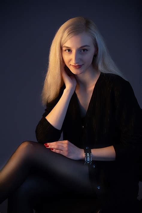 Индивидуальные фотосессии девушек в студии Свадебный фотограф в Барановичах Вячеслав Шах Гусейнов