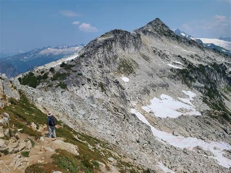 The Hidden Lake Lookout Trail In The North Cascades The Complete Guide