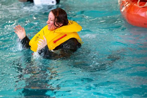 121st Pilots And Aircrew Participate In Water Survival Training