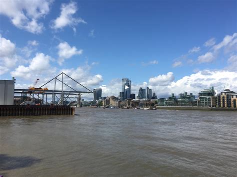 Bug Please Help I Keep Pressing “play” But Nothings Happening R