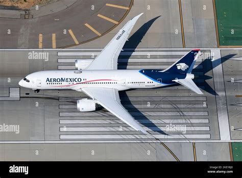 Aeromexico Boeing 787 8 Aircraft On Runway Threshold Airplane 787