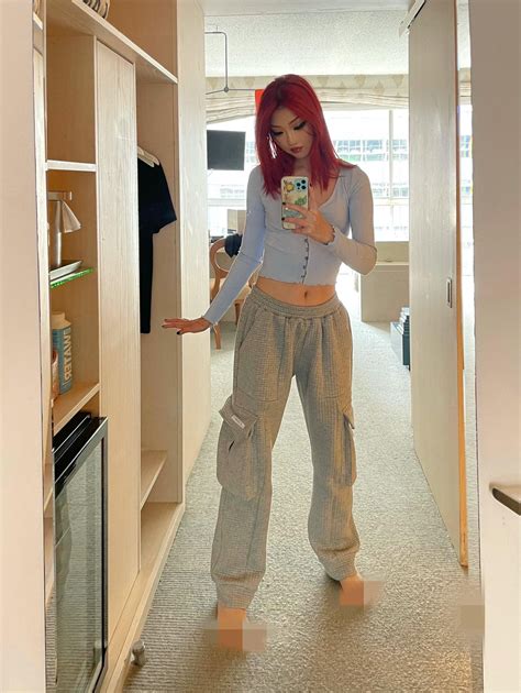 I Cannot Seem To Find These Pants Anywhere With The Same Texture R