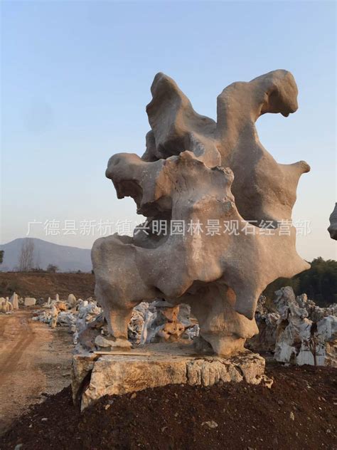 太湖石小镇在哪里 山东太湖石产地在哪里 太湖石产地哪里 大山谷图库
