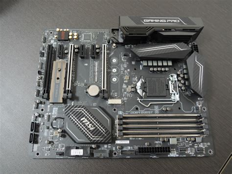 キラキラ光る自作PCが欲しい マロとトリフ