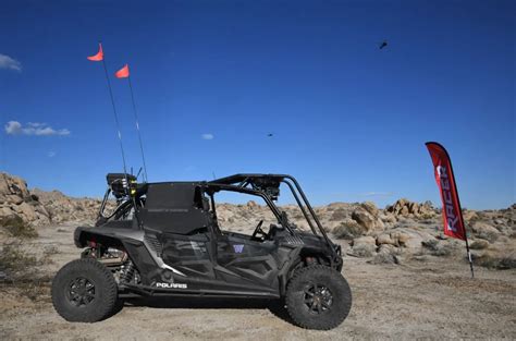 Darpa는 전장에서 작전을 위해 무인 차량을 테스트하고 있습니다