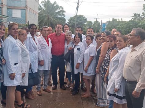 Enrique Villuendas on Twitter RT MINSAPCuba La importancia del papel del médico y la