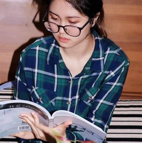 ဘဝ အတွက်ခွန်အားဖြစ်စေသော စာပေများ