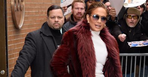 Have Jennifer Lopez And Rihanna Avoided Each Other Ever Since Their