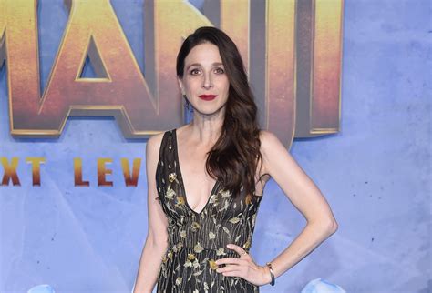 Marin Hinkles Height Weight Bio Measurements And More
