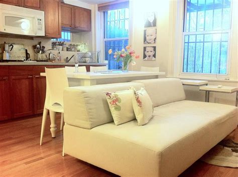 Paint Colors That Match This Apartment Therapy Photo Sw 2839 Roycroft