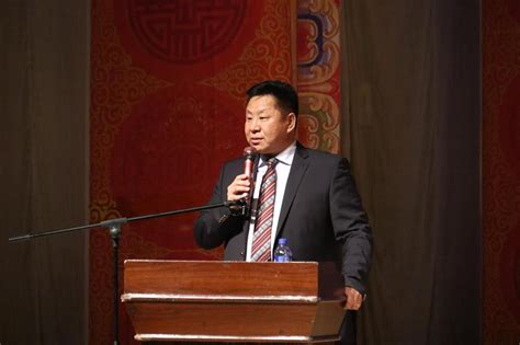 АЙМГИЙН ЗАСАГ ДАРГА Т ЭНХТҮВШИН САЙНШАНД СУМЫН ИРГЭДТЭЙ УУЛЗАЛТ ХИЙЛЭЭ