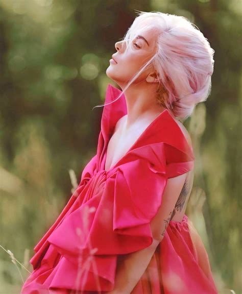 〰️ 女神卡卡台灣創意反叛軍粉絲團 Lady Gaga Creative Rebellion Taiwan