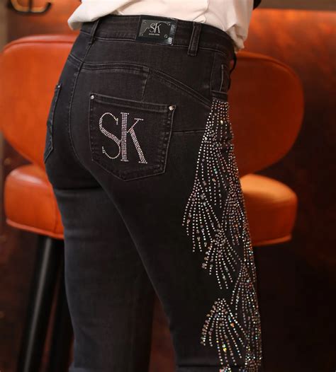The Iconic Jeanshose We Love Jeans Fashion Sarah Kern Marken