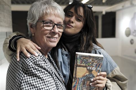 Camila Cabello Celebra La Fortaleza De Su Abuela Tras Publicar Una Novela