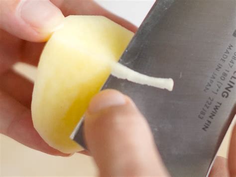 カレーにおすすめのじゃがいもの切り方。乱切り以外も紹介 Fily