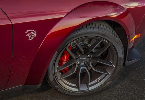 The Just Announced 2018 Dodge Challenger Hellcat Widebody Looks