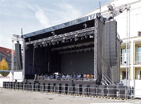 Alcons Audio LR28 Line Array Beschallt Lichtfest In Leipzig ProMediaNews