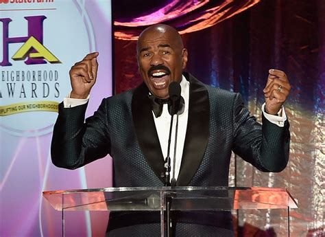 Steve Harvey Isnt Apologizing For His Asian Men Jokes Though His Show
