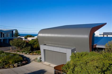 Lysaght On Linkedin Lysaght Is Redefining Coastal Architecture With The Permalite® Waveline®