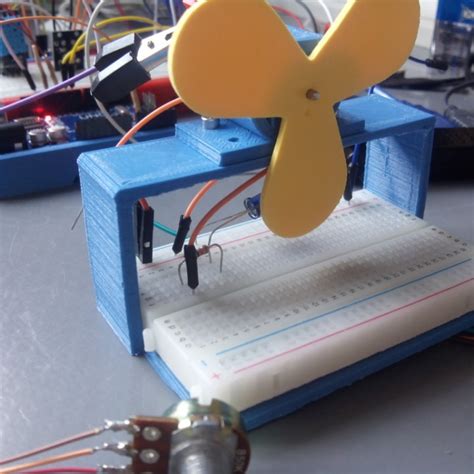 3d Printable Dc Motor Breadboard Mount By Javier Vicen 3d Printable Dc Motor Breadboard Mount By Javier Vicen