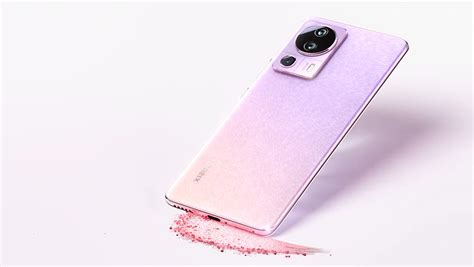 Xiaomi анонсировала набор по мотивам Hello Kitty — в чемодане будет