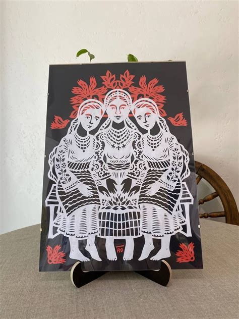 Витинанка Україночки Незалежні Вишиванки та українські сувеніри в Одесі