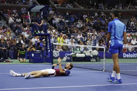 Daniil Medvedev Teilt Seine Gefühle Nach Dem Harten Sturz Gegen Novak