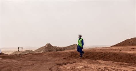 Worry Mistrust Meet Plans To Secure Waste From Niger Uranium Mine