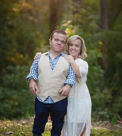 De Grootste Familie Van Kleine Mensen Ter Wereld Maak Kennis Met Het Echtpaar Met Dwerggroei En