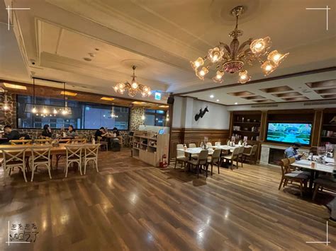 Second Floor Cafe 貳樓近新竹新莊火車站，寵物友善餐廳店址地圖電話菜單營業時間 走著走著就吃了