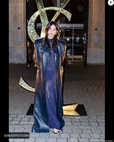 Gracie Abrams Feet Aznudefeet