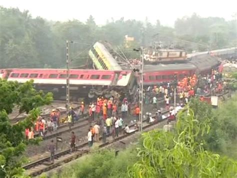 Coromandel Train Accident Painful Pictures Of Odisha Train Accident