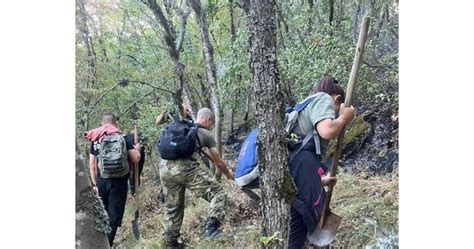 Продължава борбата на военните с пожара в Славянка