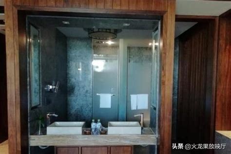 為何情侶酒店床尾會擺「小沙發」，難道為好看？客房小妹告訴你 每日頭條