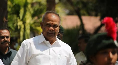 இடை தரகர்கள் மூலம் சிபிஐ இடி என்னையும் மிரட்டினார்கள் சபாநாயகர்