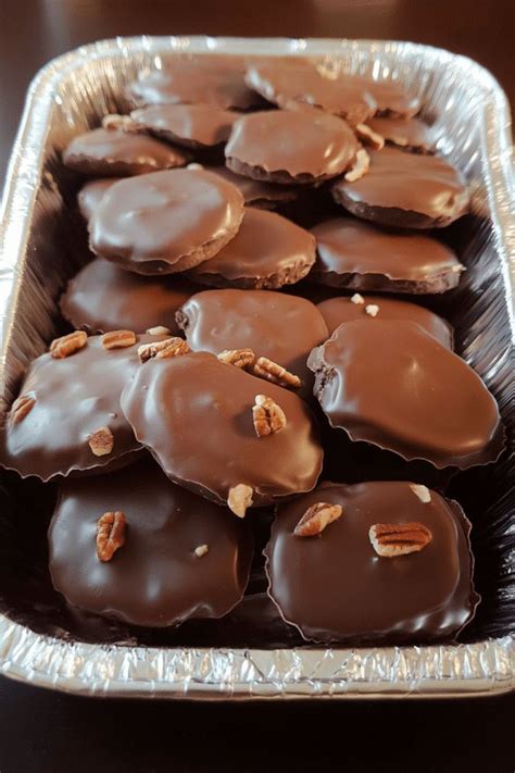 Homemade Turtle Candy With Pecans And Caramel Candy Recipes Homemade Candy Recipes Dessert