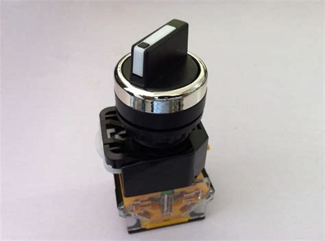 LA X Position NO NC Maintained Select Selector Switch Rotary Switch Brand New In Switches