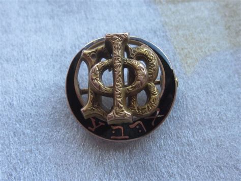Pin On Fraternity And Sorority Badges