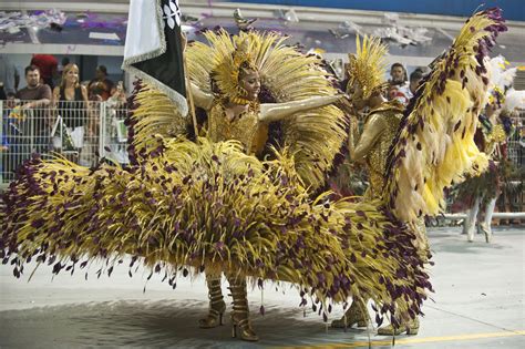 Worlds Biggest Nudest Street Party Kicks Off In Brazil Photos The