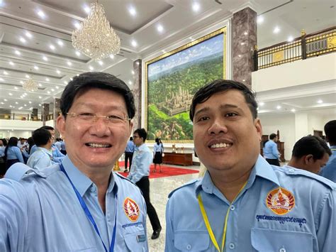 អបអរសាទរ លោក អ៊ុយ រិទ្ធី ត្រូល ឆាវឆាវ