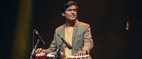 Alexander Babu Alexperience Paramount Theatre
