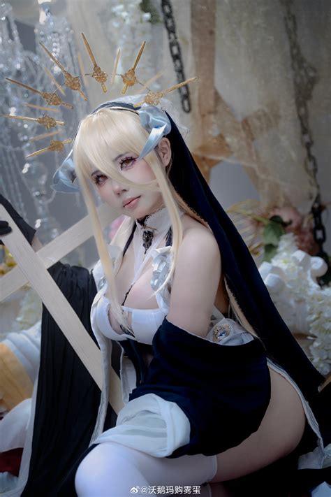 Cosplay 失败有如白衫上的污点微不足道，但又十分刺眼 碧蓝航线 怨仇沃鹅玛购雾蛋 米卡插画mikagogo