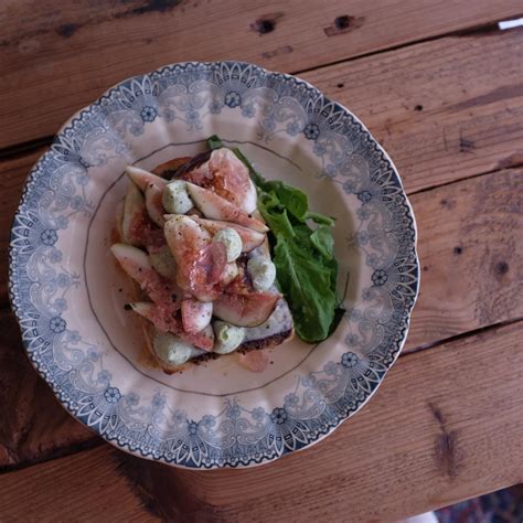 세이지핀치 2025년의 새해가 밝았습니다 새해 복 많이 받으세요 1월1 2일 정기 휴무 뒤 금요일에 다시 뵙겠습니다 늘 감사합니다 Instagram