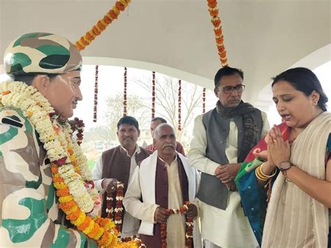 Mla Ketki Singh Said His Sacrifice And Sacrifice Will Always Be Remembered बलिया में मनाई गई