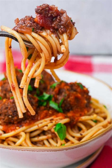 Vegan Bolognese Recipe Vegetarian Meat Sauce Cinnamon Snail