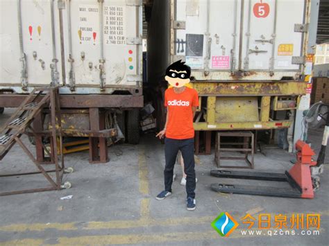 晋江一男子连偷150斤榴莲 吃到流鼻血仍不罢休被抓获被抓获新浪新闻